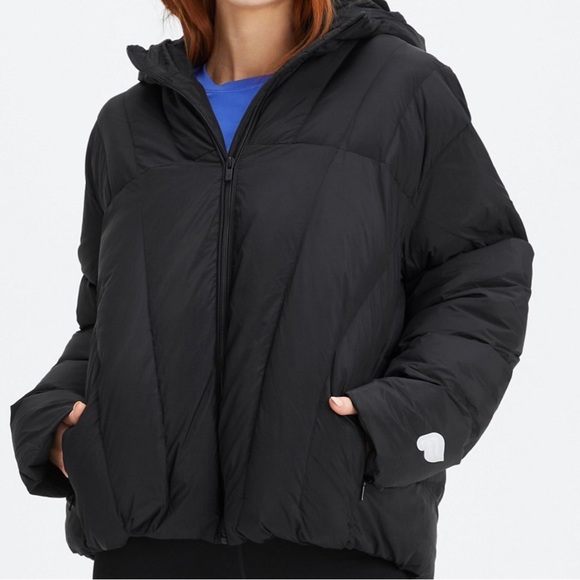 Fabletics | Jackets & Coats | Quilted Hoodie Puffer L Black Frey Logo ...